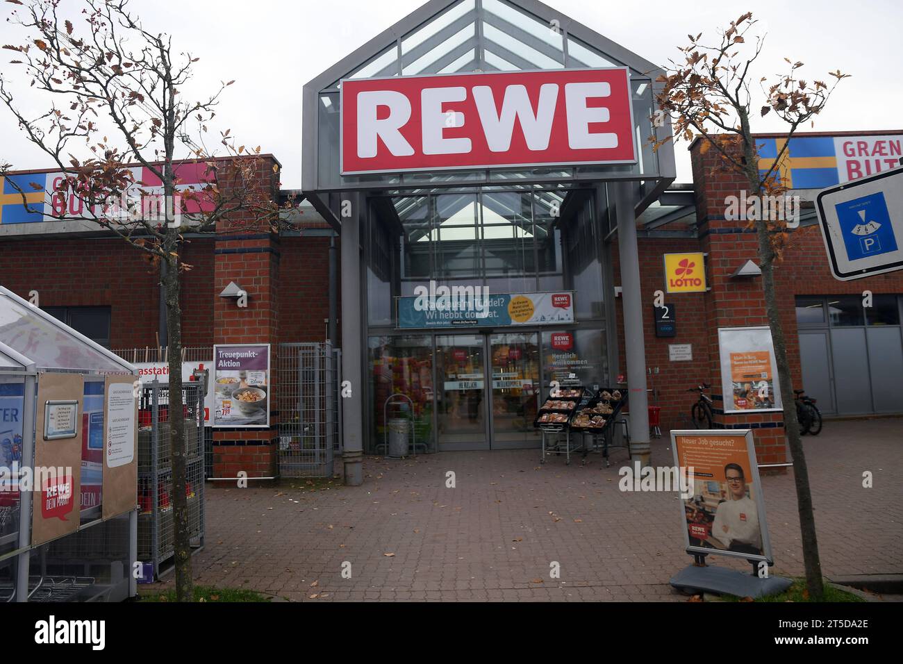 Rewe food market hi-res stock photography and images - Alamy