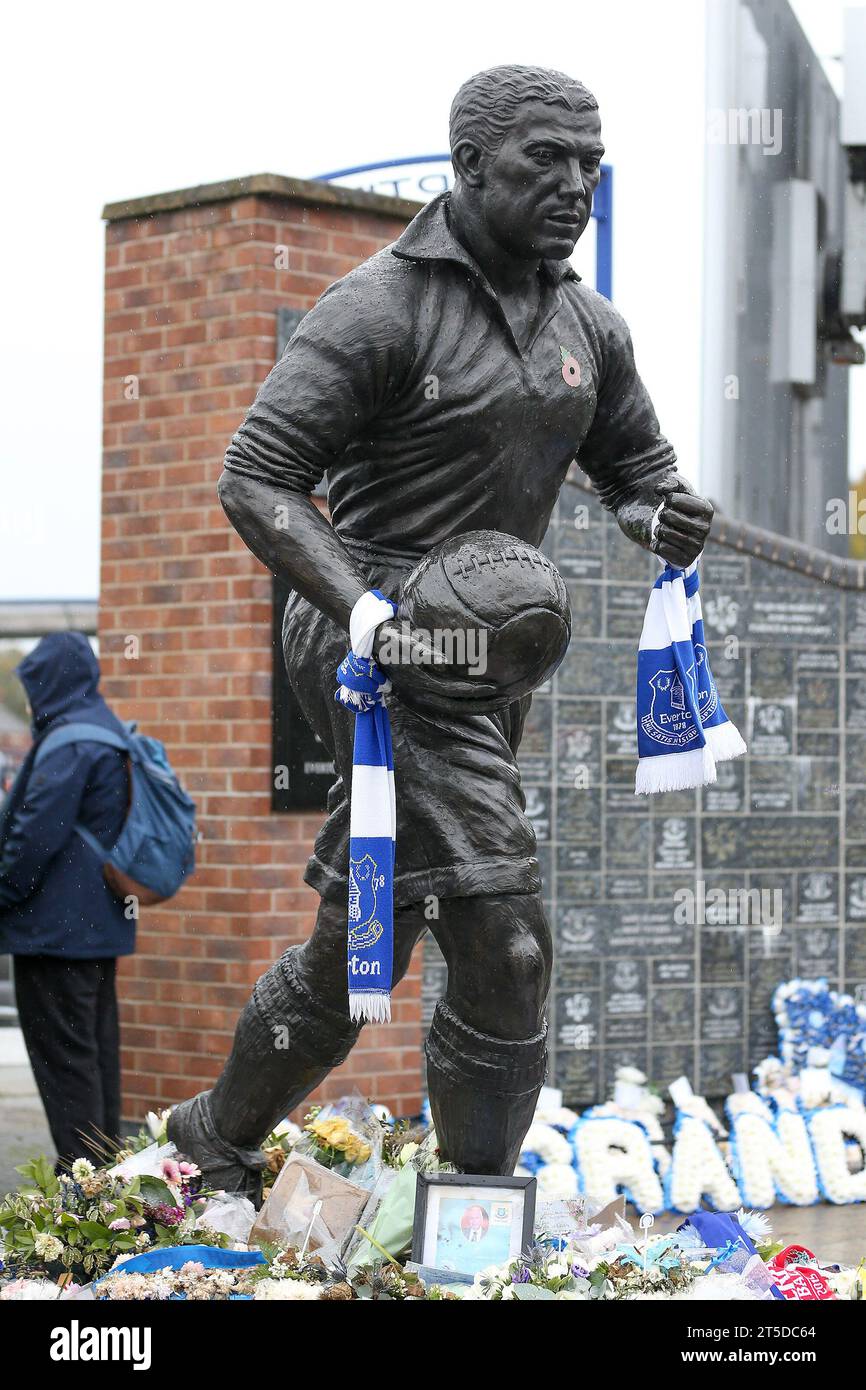 Goodison park outside hi-res stock photography and images - Alamy