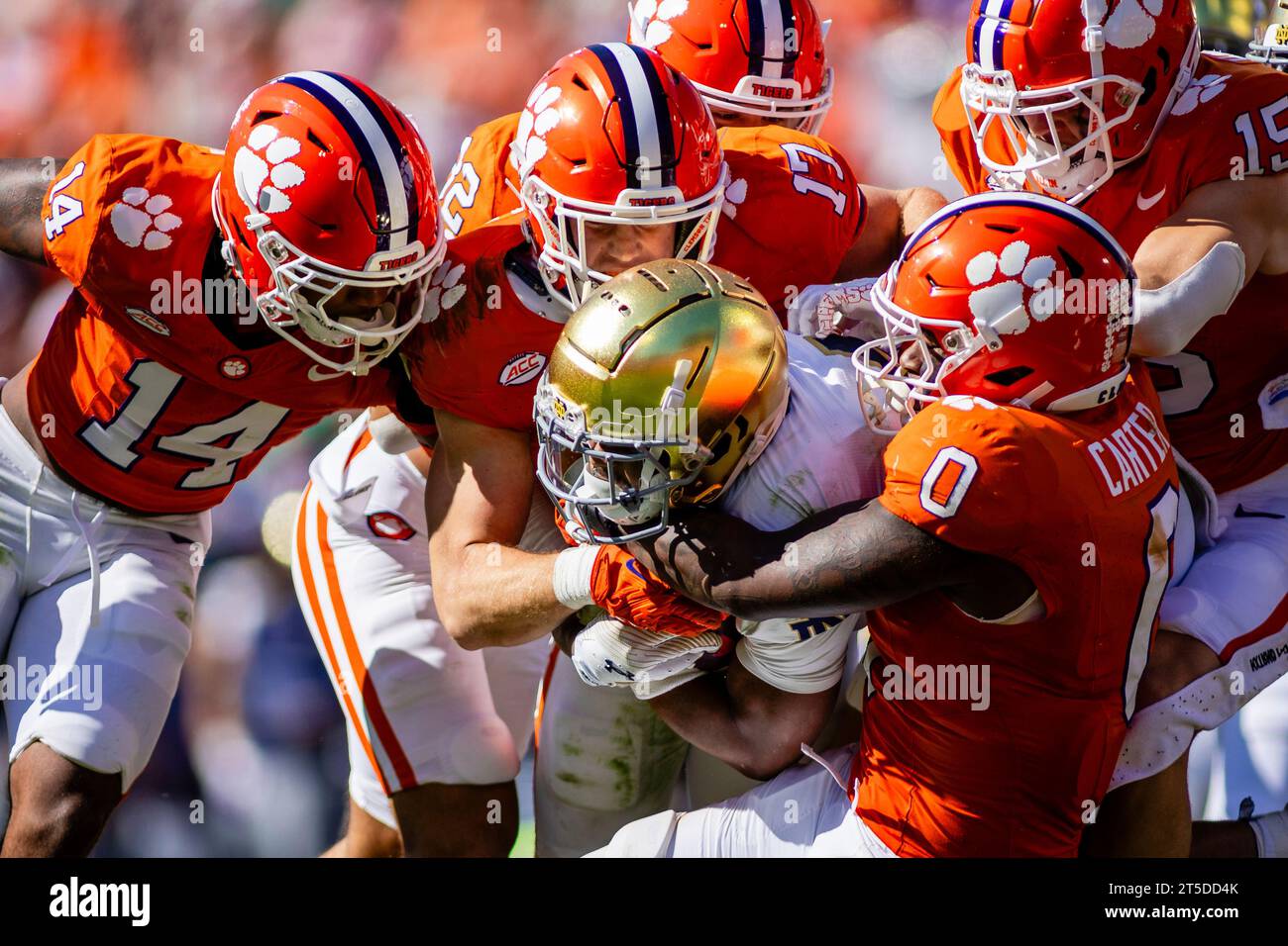 November 4, 2023: Clemson Tigers linebacker Wade Woodaz (17) and ...