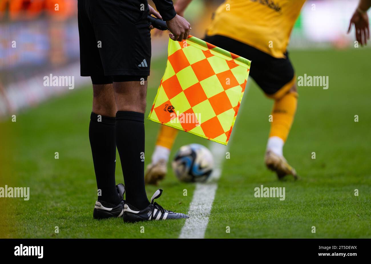 Dresden, Germany. 04th Nov, 2023. Soccer: 3rd division, SG Dynamo ...