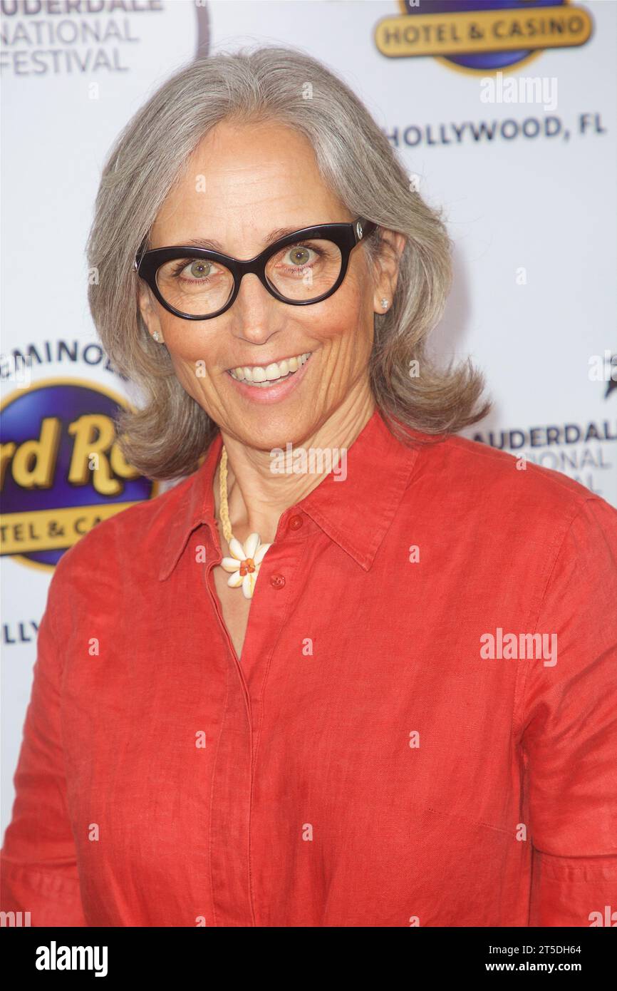 Amy glazer hi-res stock photography and images - Alamy