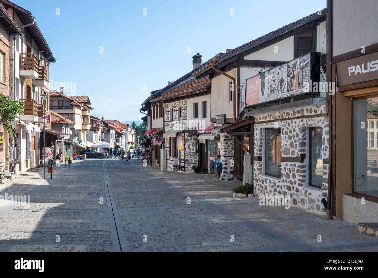 BANSKO, BULGARIA - SEPTEMBER 10, 2023: Typical street and buildings at ...
