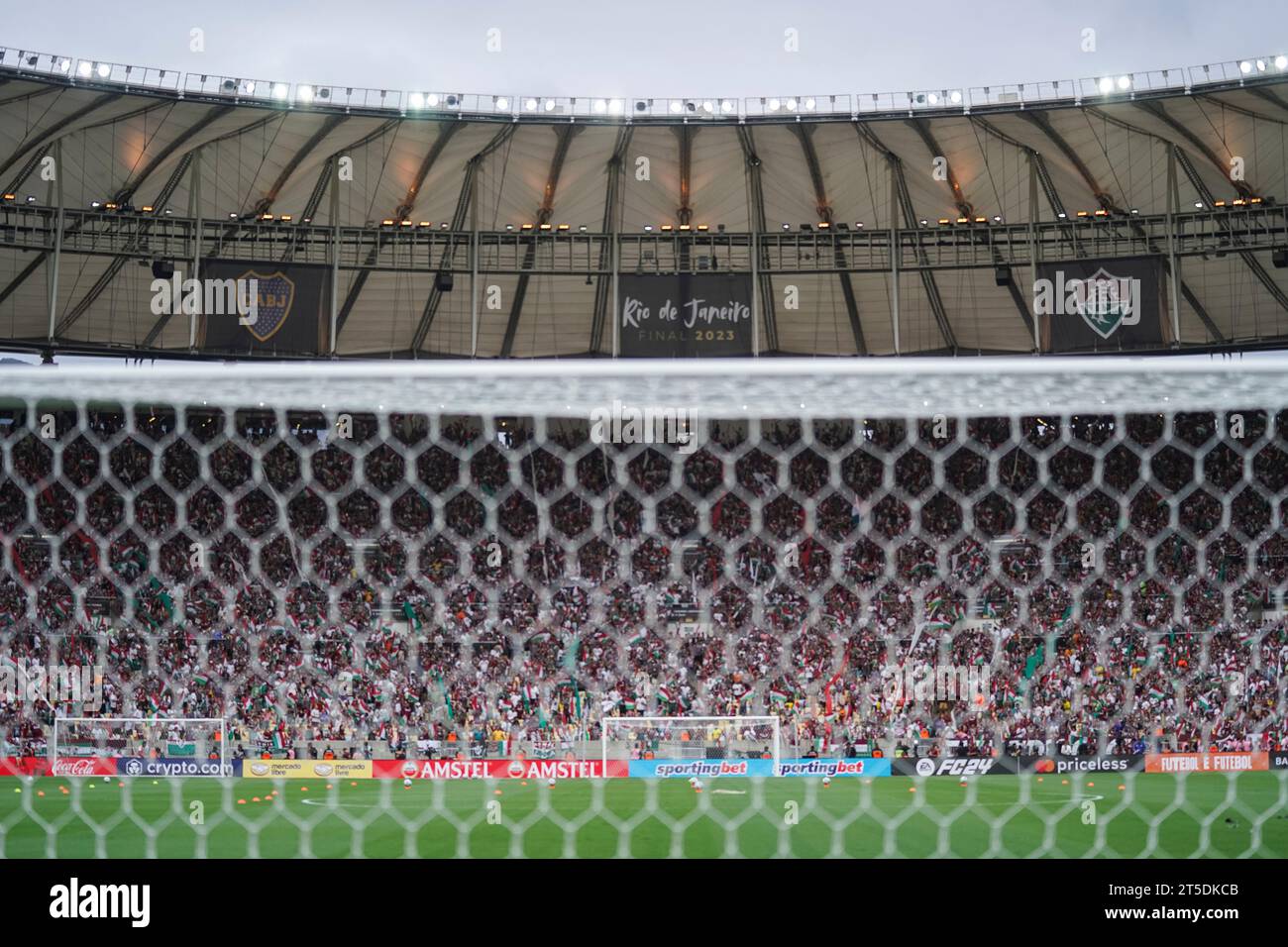 Rio De Janeiro, Brazil. 20th Oct, 2023. Fluminense fans during the ...