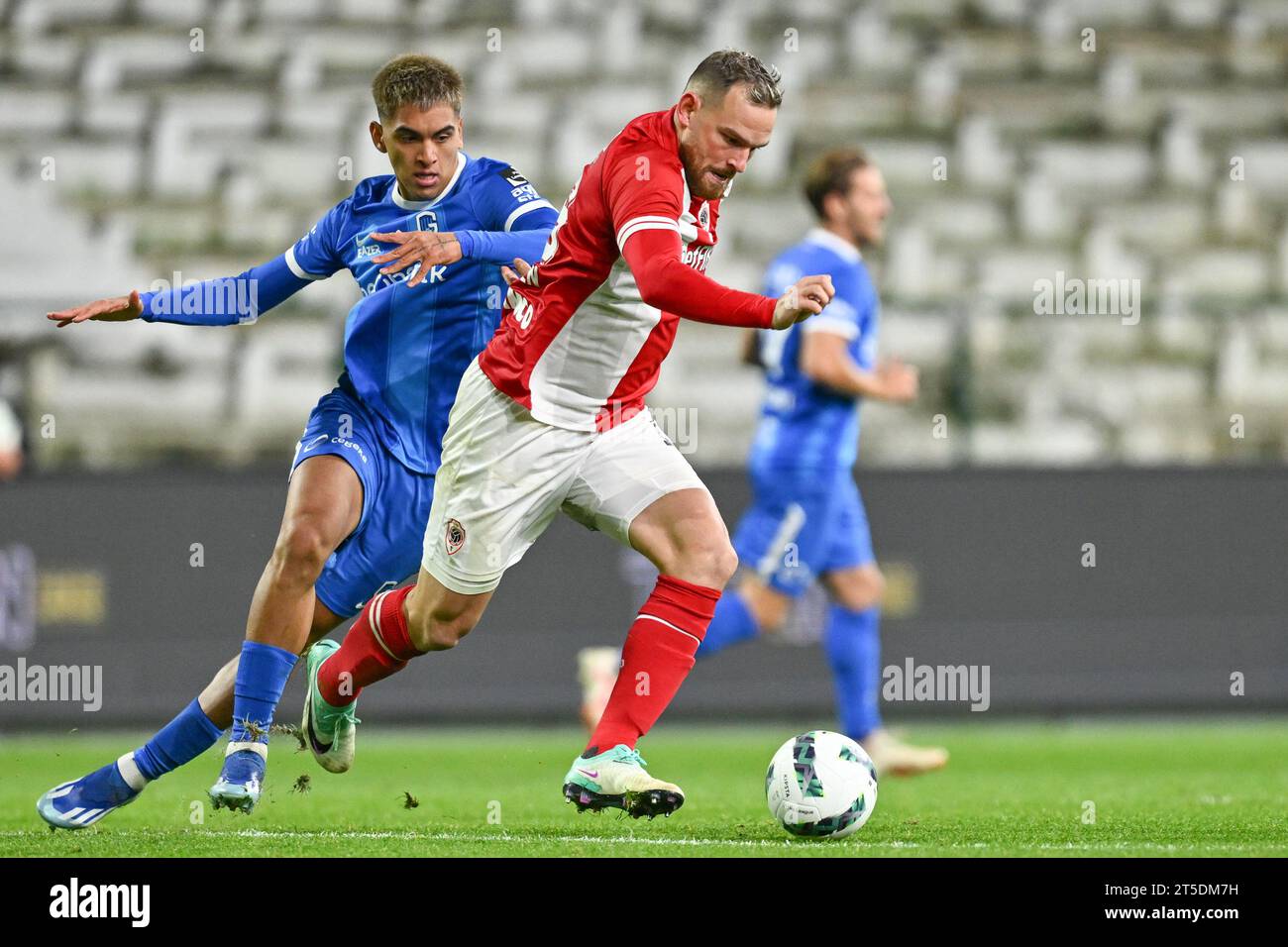 Antwerpen, Belgium. 04th Nov, 2023. Matias Galarza (25) of Genk ...