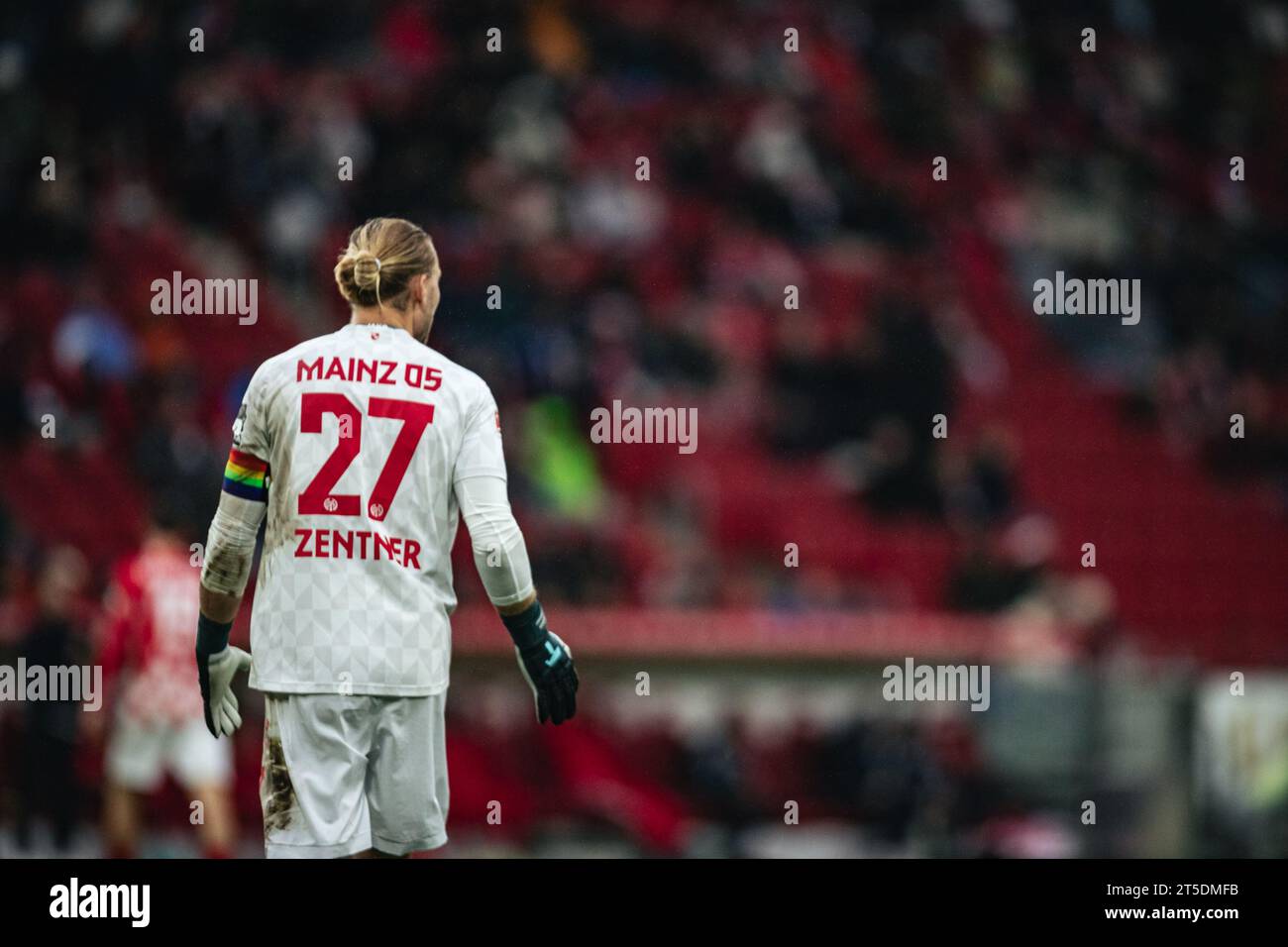 Fussball 27 zentner robin keeper of mainz 05 hi-res stock photography ...