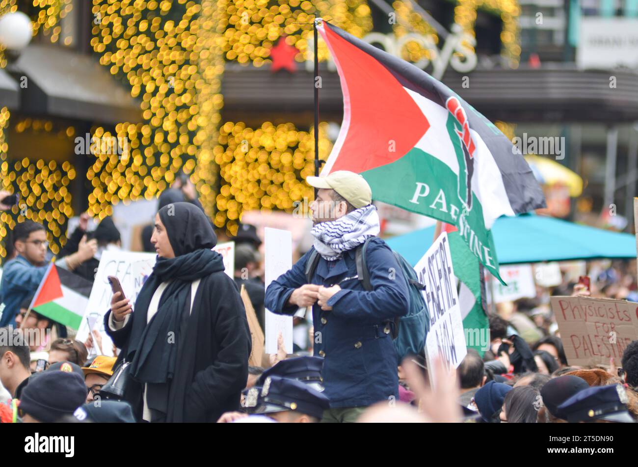 New York City, United States. 4th November, 2023. Hundreds of Palestine ...
