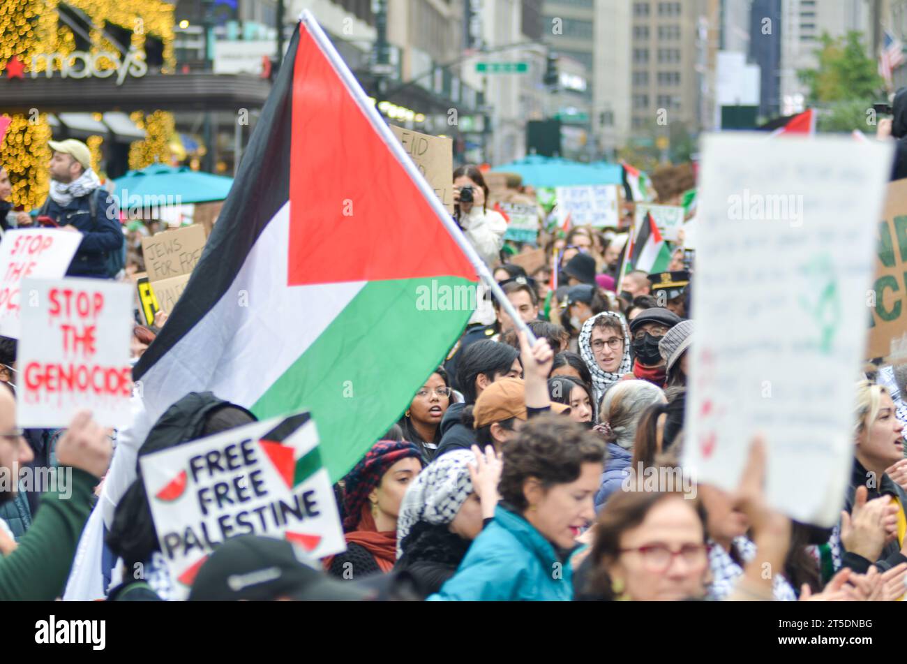 New York City, United States. 4th November, 2023. Hundreds of Palestine ...