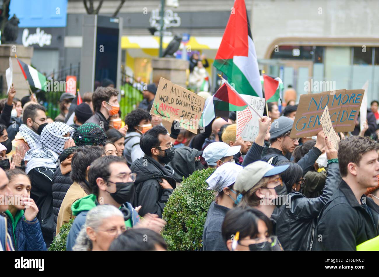 New York City, United States. 4th November, 2023. Hundreds of Palestine ...