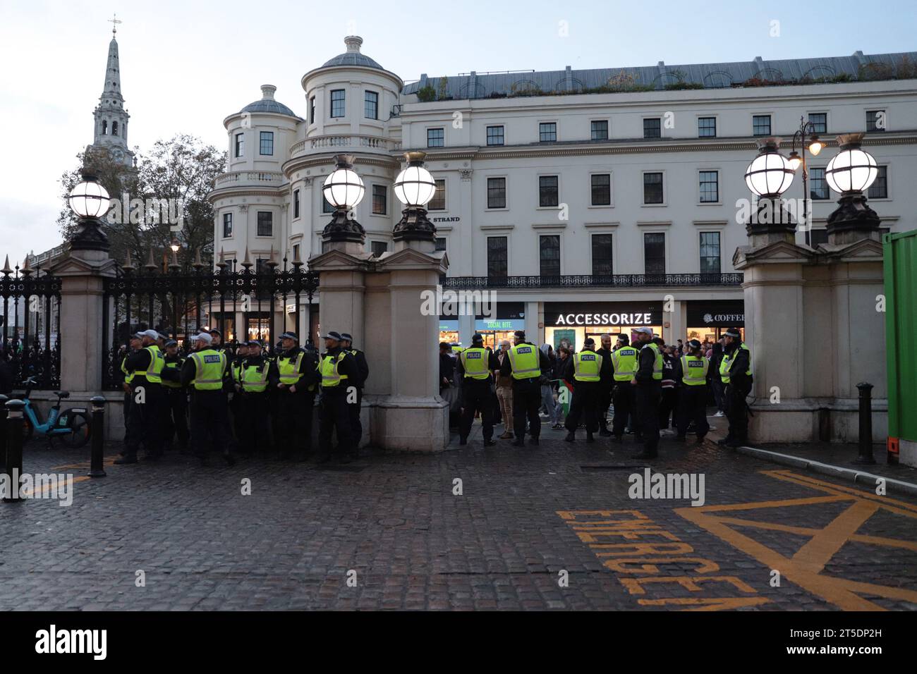 London, United Kingdom. 4th November, 2023. Police blocked the entrance ...