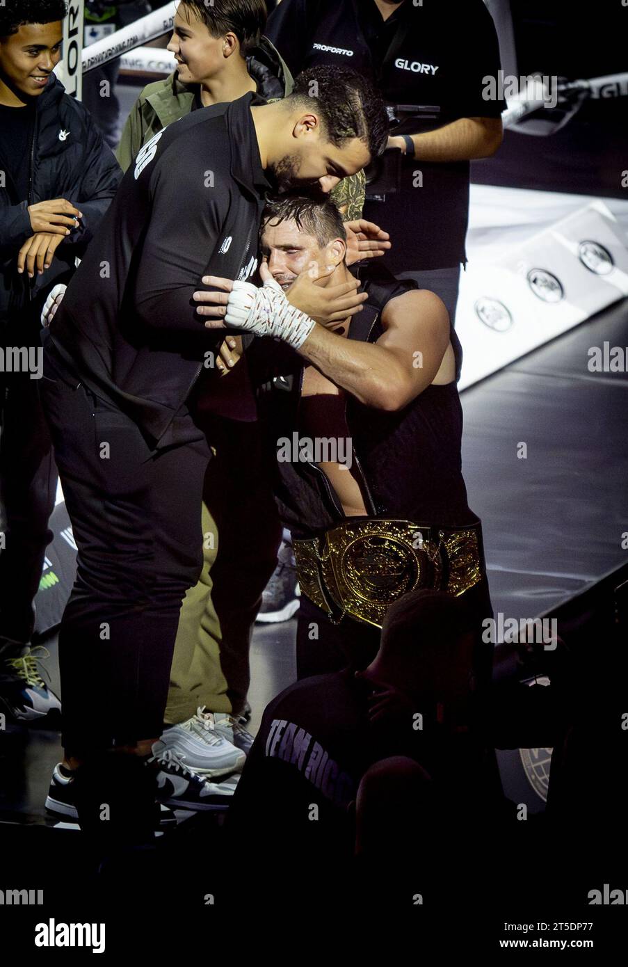 ARNHEM - Kickboxers Rico Verhoeven and Tariq Osaro during the GLORY ...