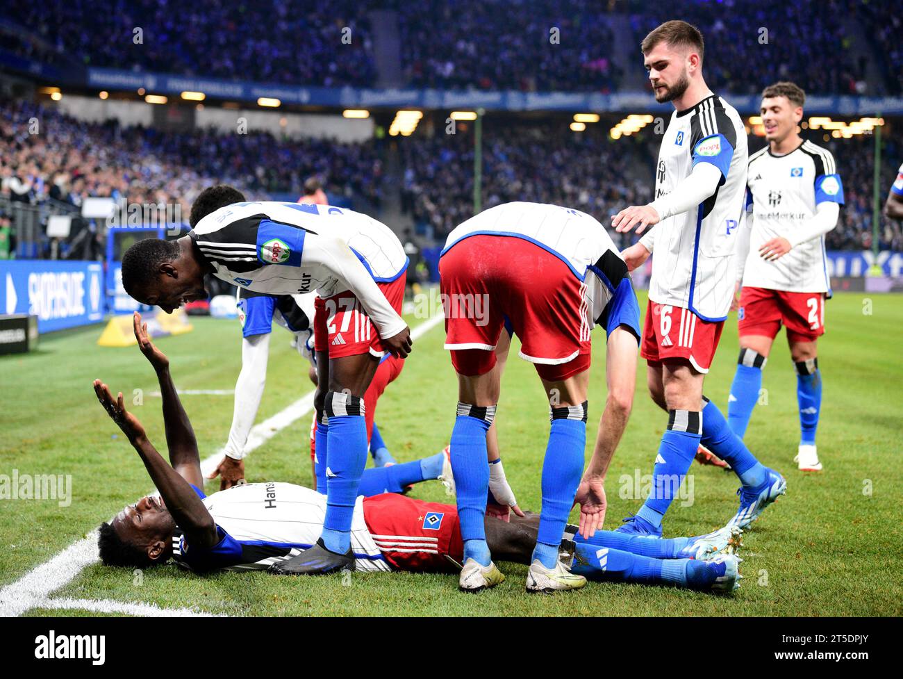 Hamburg, Germany. 04th Nov, 2023. Soccer: Bundesliga 2, matchday 12 ...