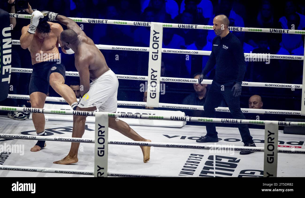 ARNHEM - Kickboxers Rico Verhoeven and Tariq Osaro during the GLORY ...