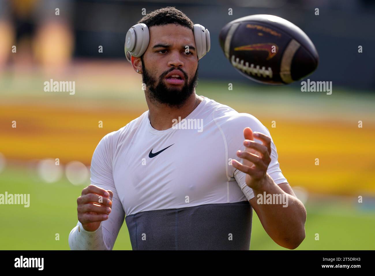 Southern California quarterback Caleb Williams (13) warms up before an ...