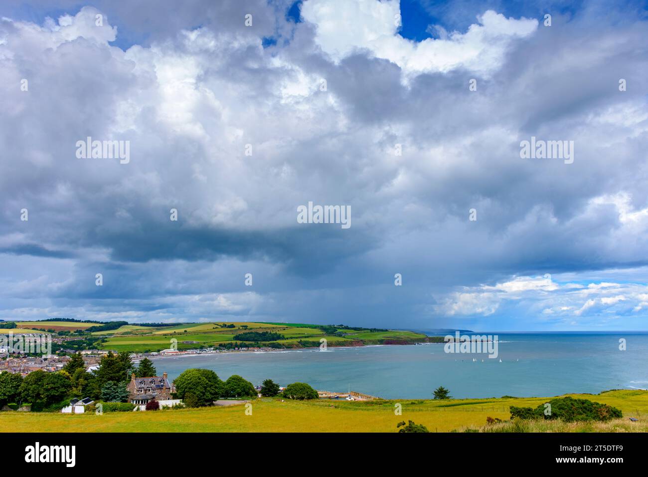 Stonehaven bay from the path to the war memorial and Dunnottar Castle ...