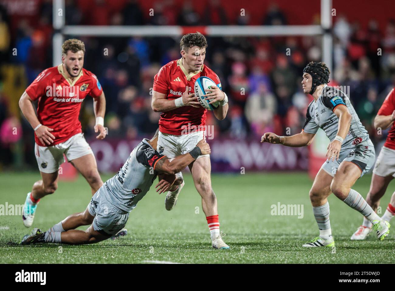 Matchday atmosphere hi-res stock photography and images - Alamy
