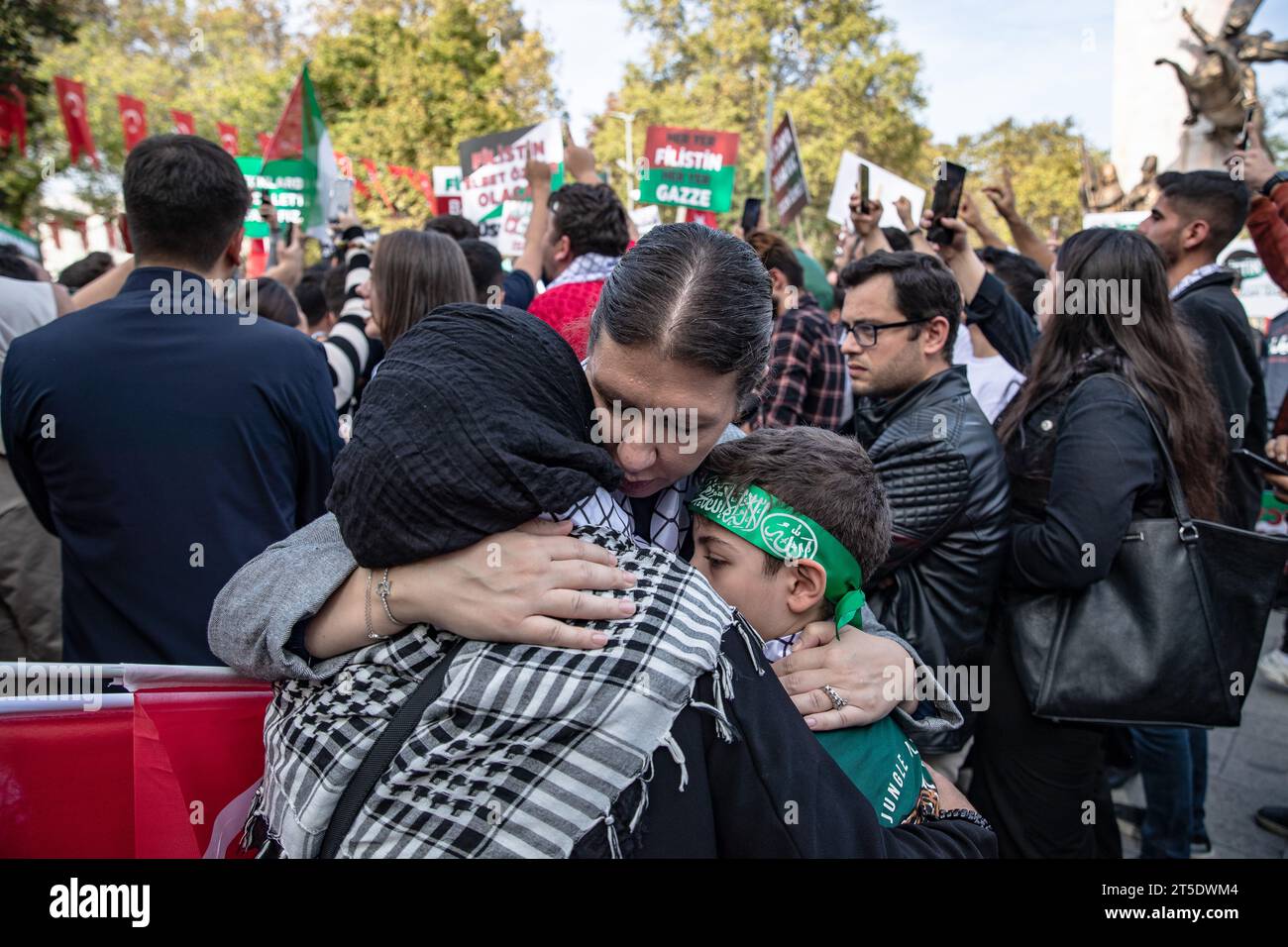 Istanbul, Turkey. 04th Nov, 2023. AK Party Istanbul Deputy Seda Goren ...