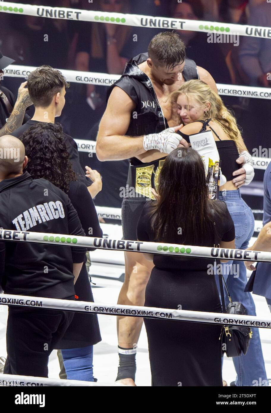 ARNHEM - Kickboxers Rico Verhoeven and Tariq Osaro during the GLORY ...