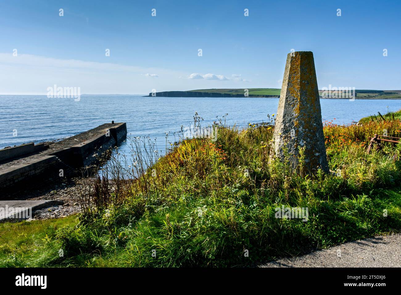 Freswick Bay from the Shirza jetty and slipway, On the John o'Groats ...