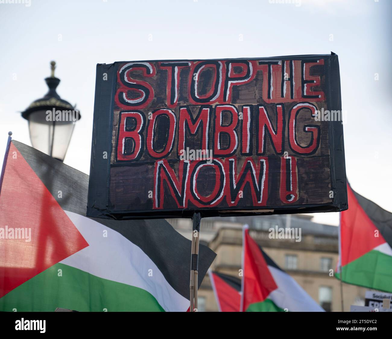 Pro palestine flags hi-res stock photography and images - Alamy