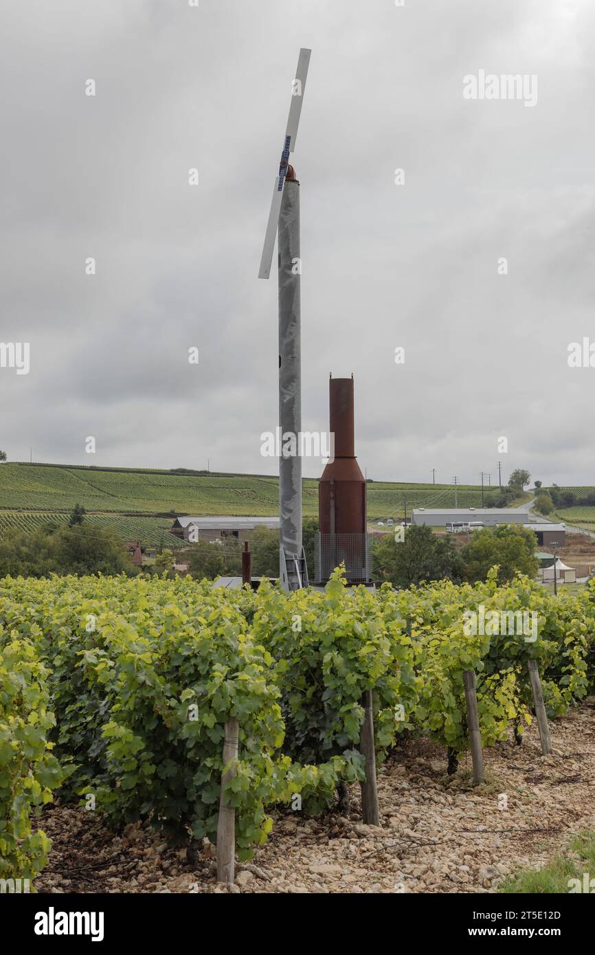 Frost fans vineyard hi-res stock photography and images - Alamy