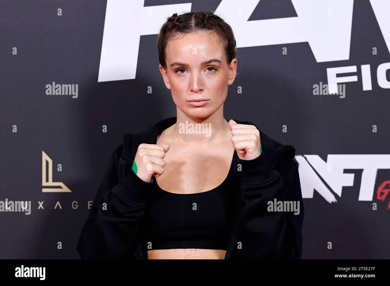 Model Julia Römmelt beim Fame Fighting 2023 - Boxevent mit Influencern ...