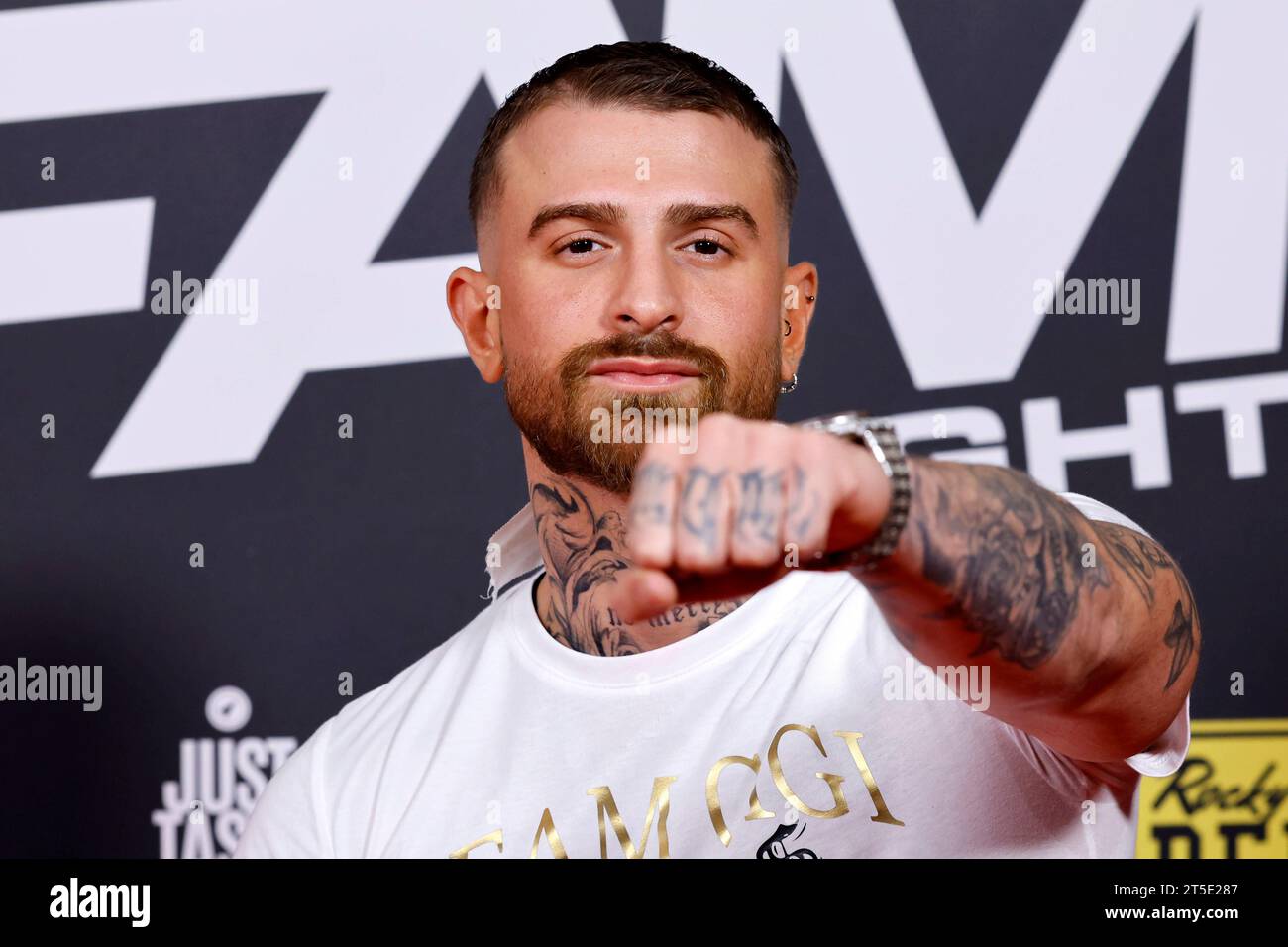 Reality-TV-Star Luigi Gigi Birofio beim Fame Fighting 2023 - Boxevent ...