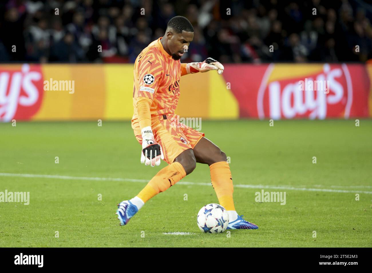 AC Milan goalkeeper Mike Maignan during the UEFA Champions League ...