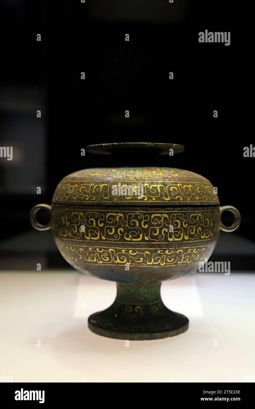 Chinese ancient bronze crafts Stock Photo - Alamy