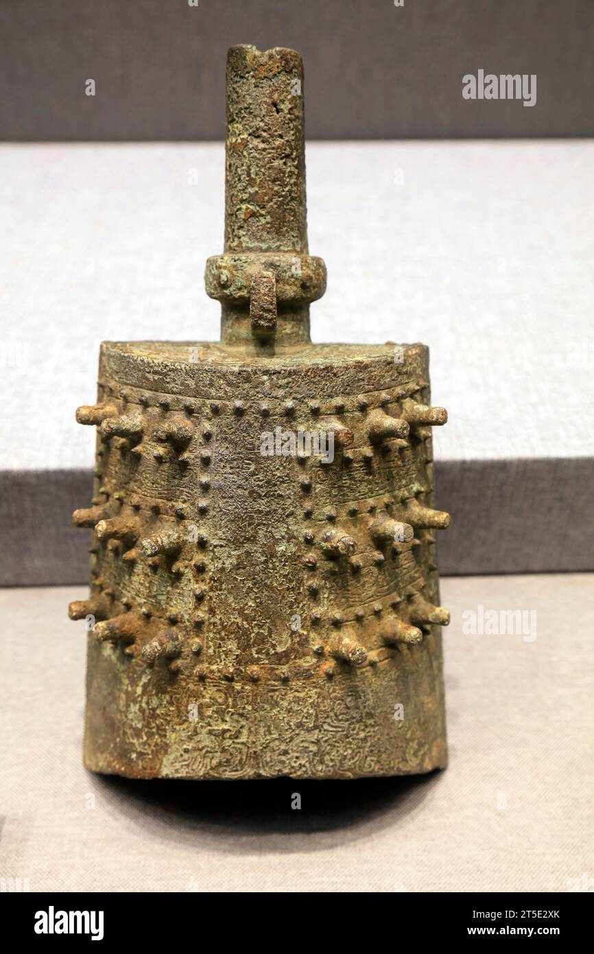 Chinese ancient bronze crafts Stock Photo - Alamy