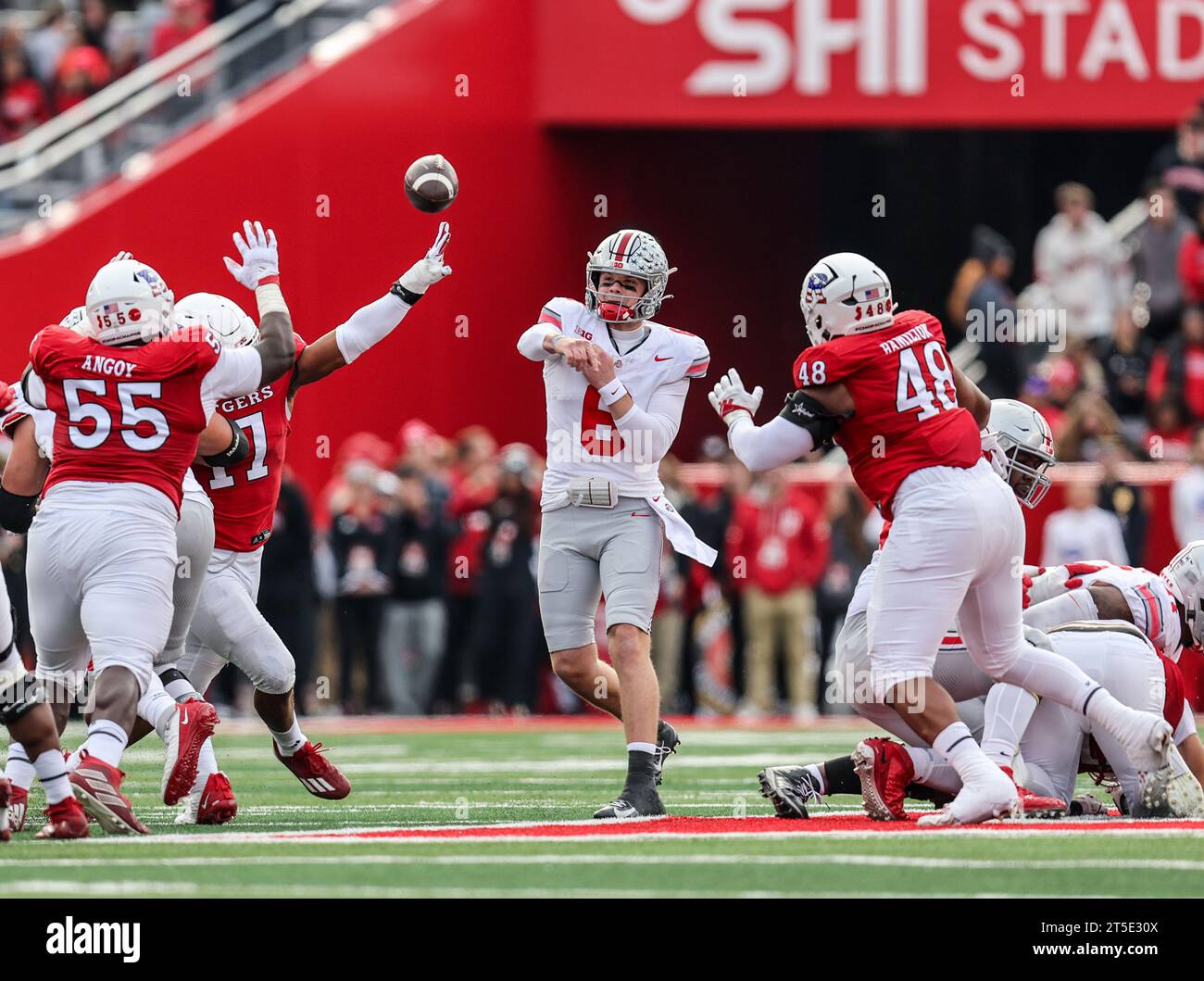 Piscataway, NJ, USA. 4th Nov, 2023. Ohio State Buckeyes quarterback ...