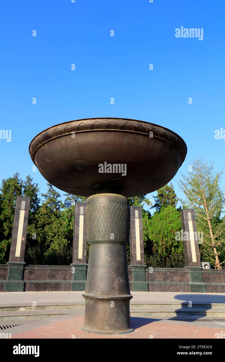 Chinese traditional style sacrificial vessel Stock Photo - Alamy
