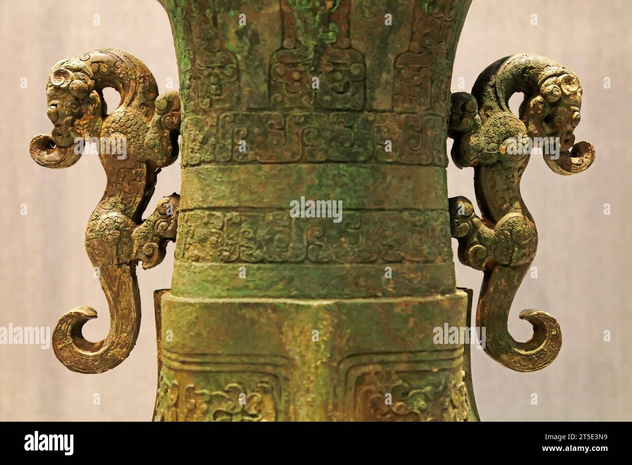 Chinese ancient bronze crafts Stock Photo - Alamy