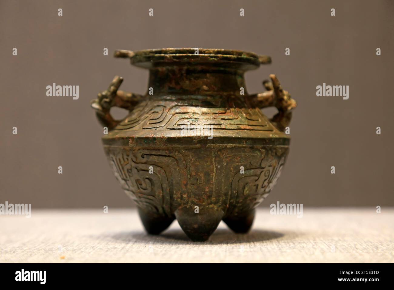 Chinese ancient bronze crafts Stock Photo - Alamy