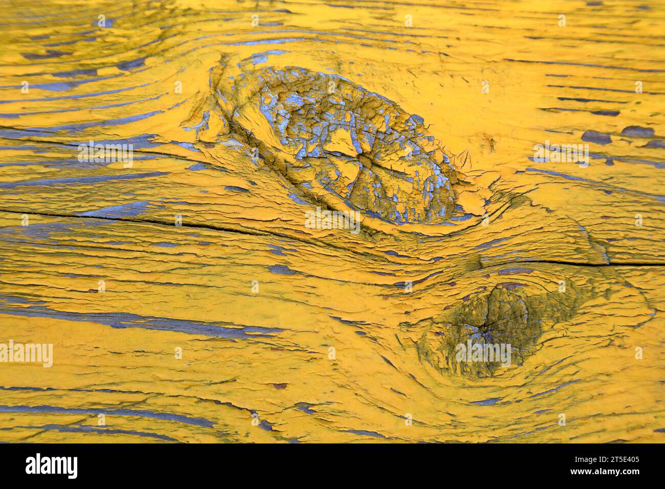 Mottled wood texture Stock Photo - Alamy
