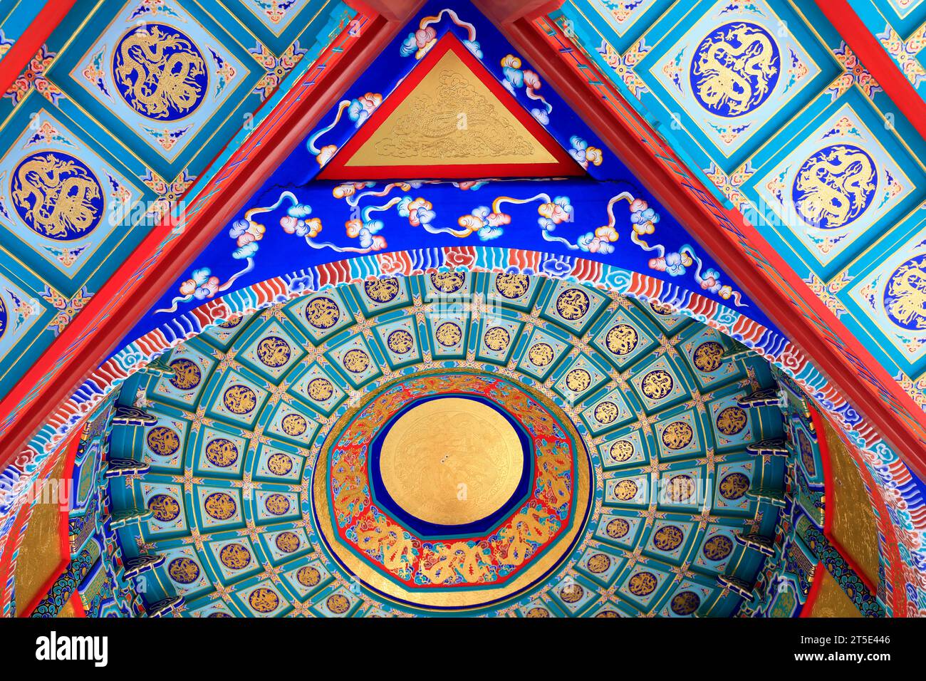 Traditional architectural structure of Chinese Pavilion Stock Photo - Alamy