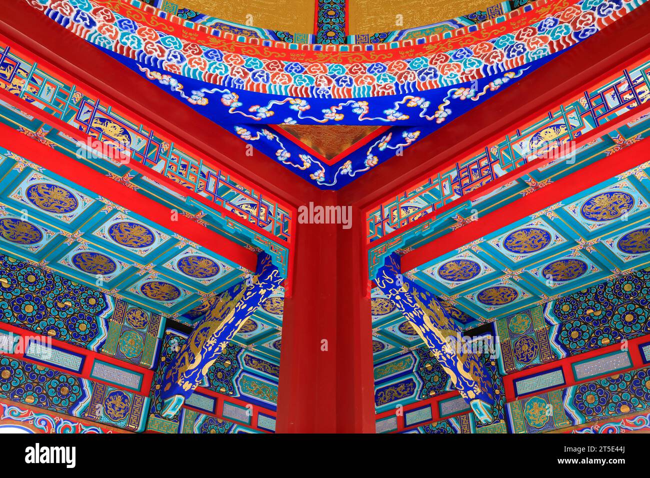 Traditional architectural structure of Chinese Pavilion Stock Photo - Alamy