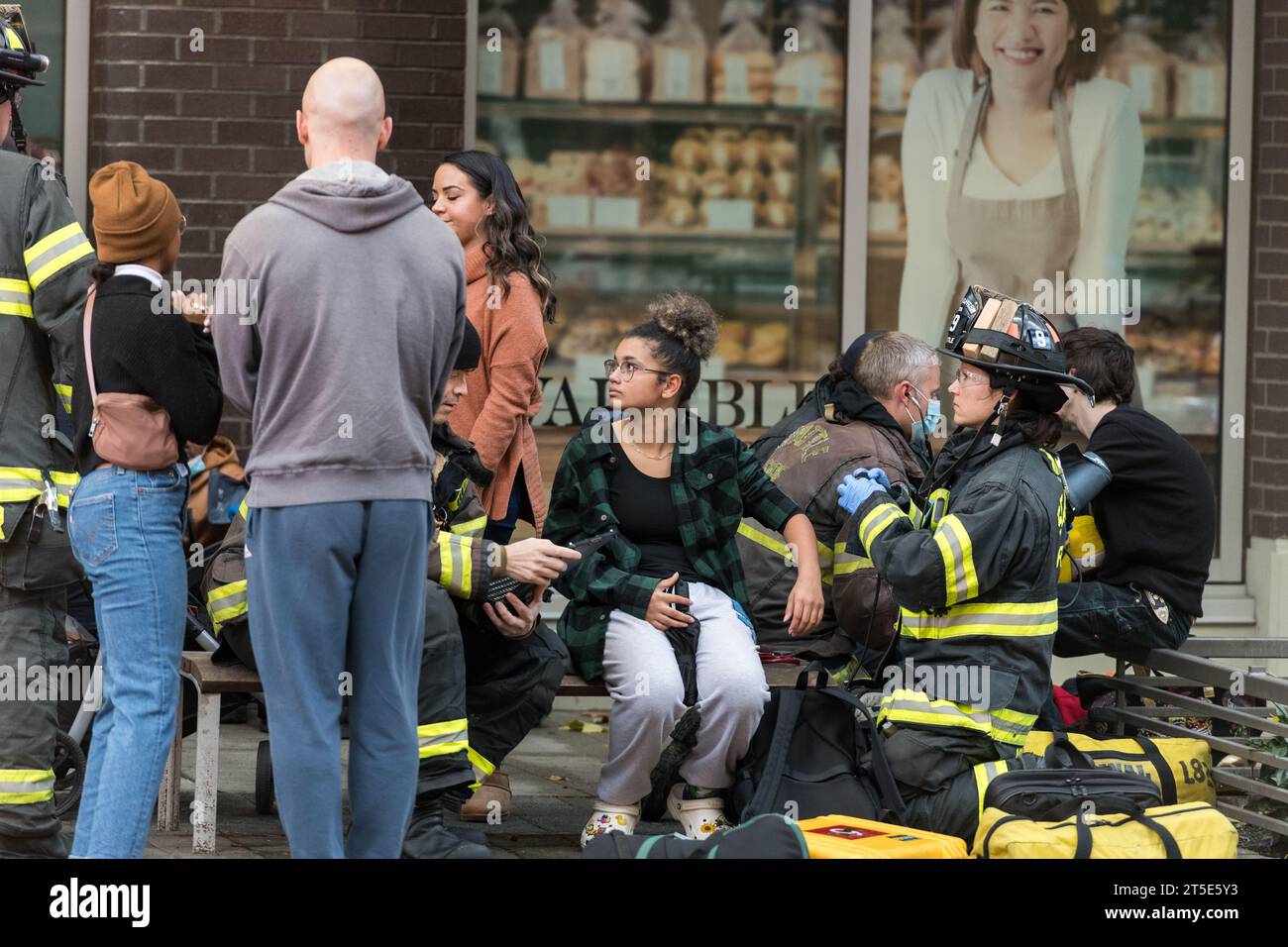 Seattle, USA. 4th Nov 2023. Just before 4:00pm Seattle Fire and Police ...