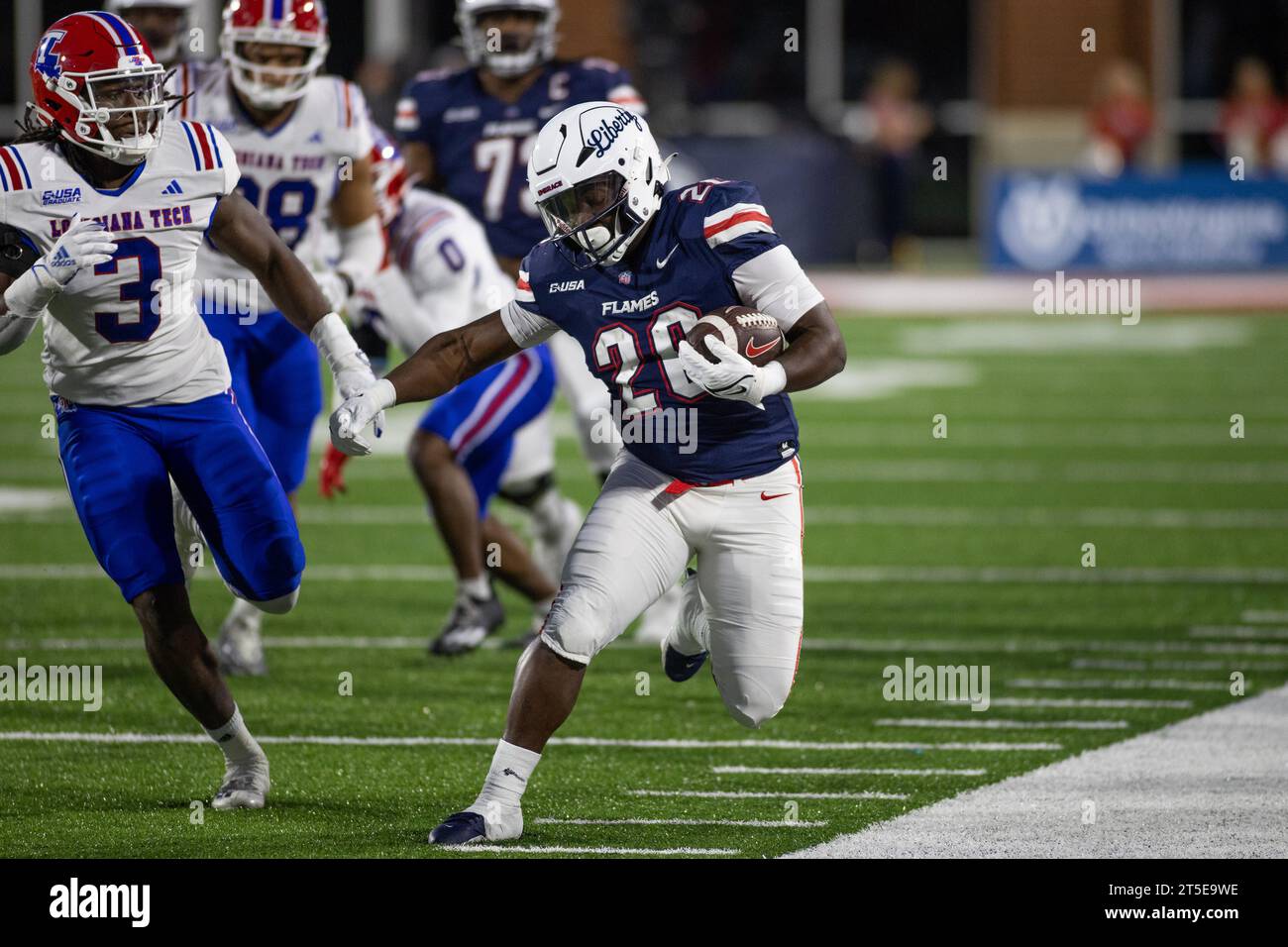 Lynchburg, VA, USA. 3rd Nov, 2023. Liberty Flames running back Quinton ...