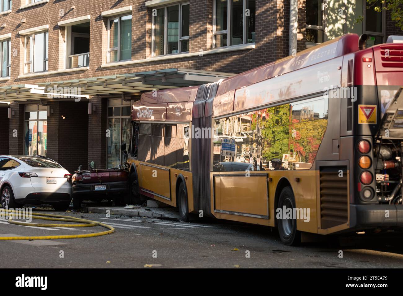 Seattle, USA. 4th Nov 2023. Just before 4:00pm Seattle Fire and Police ...