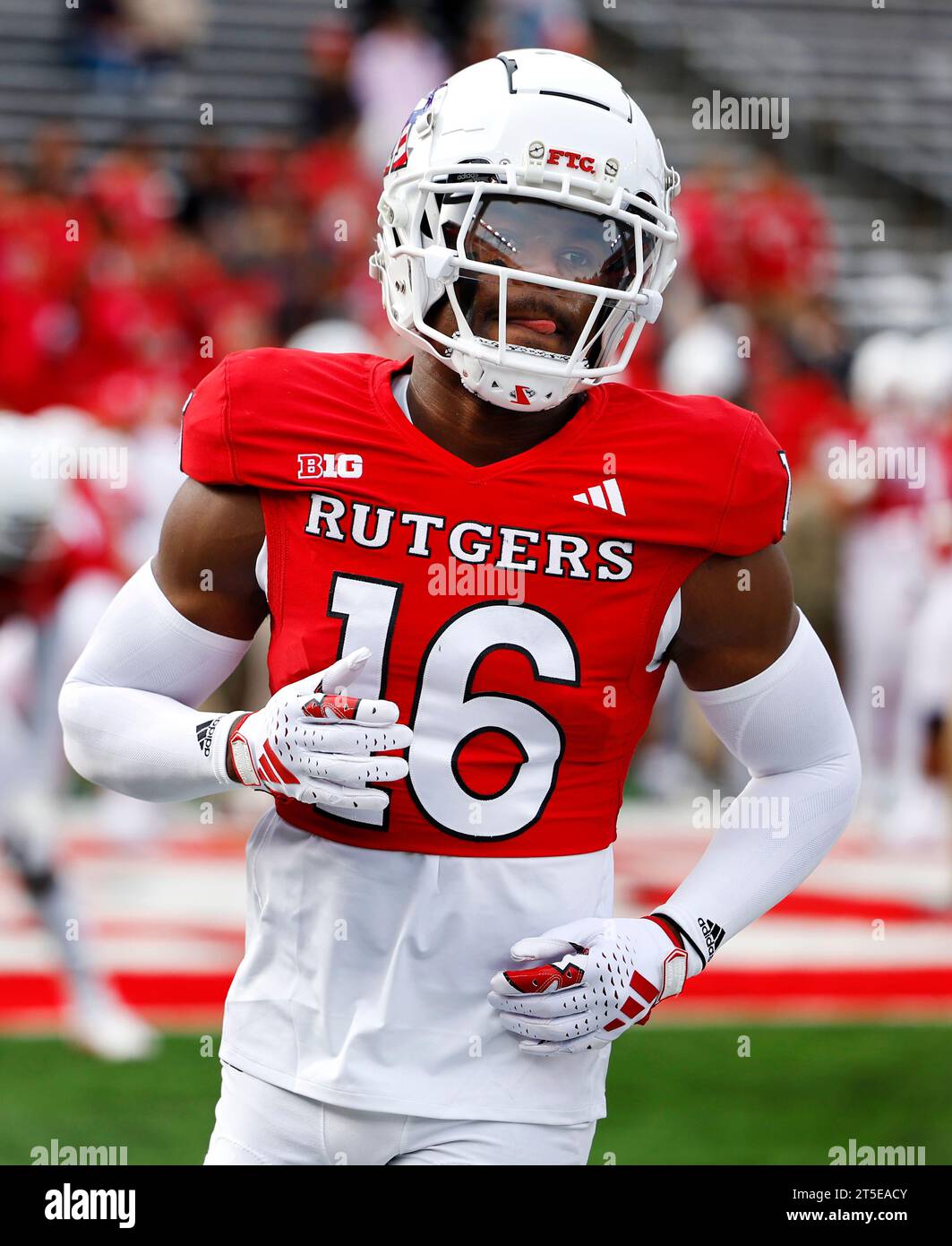Rutgers defensive back Max Melton (16) during warm up before a NCAA ...