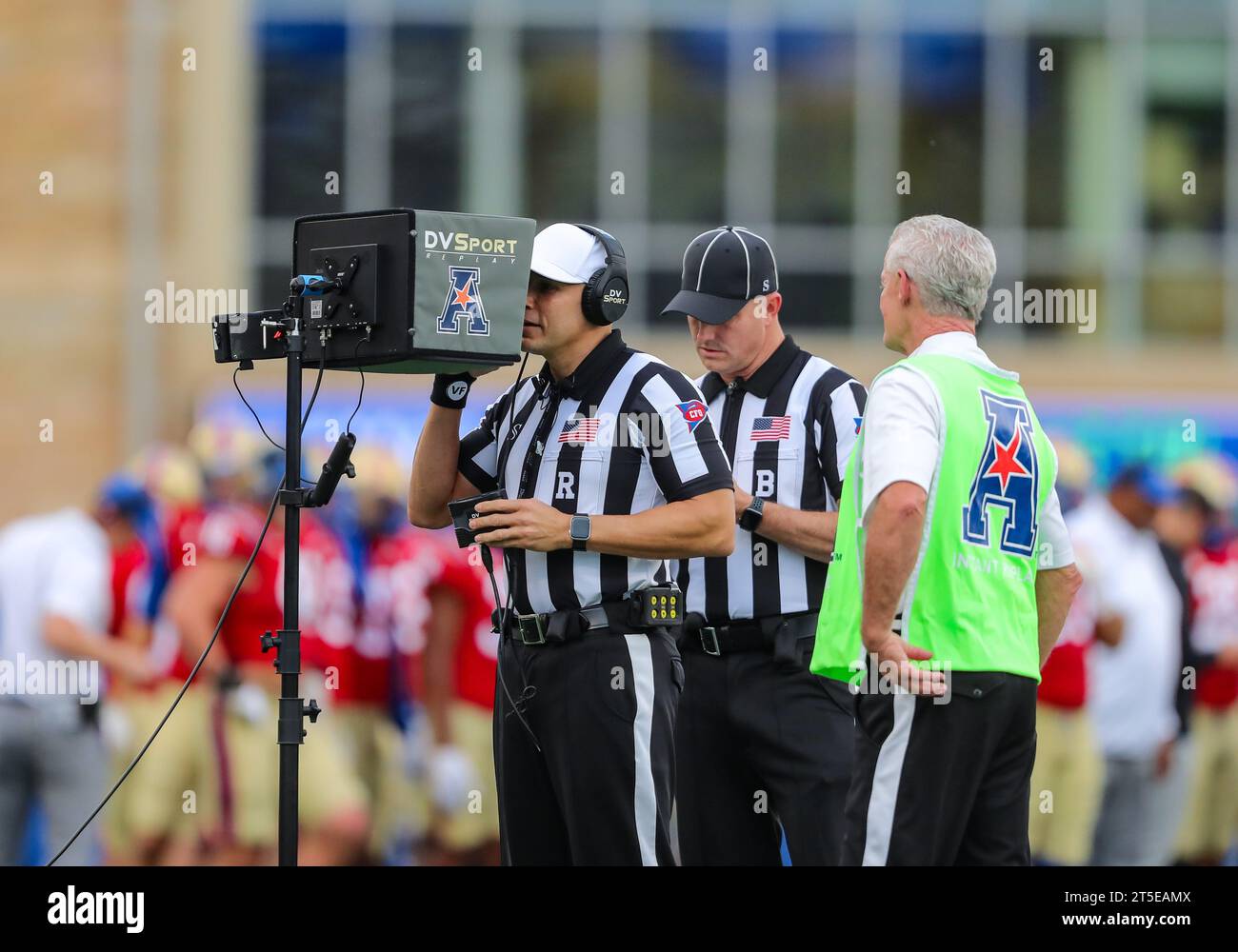 College football officials hi-res stock photography and images - Alamy