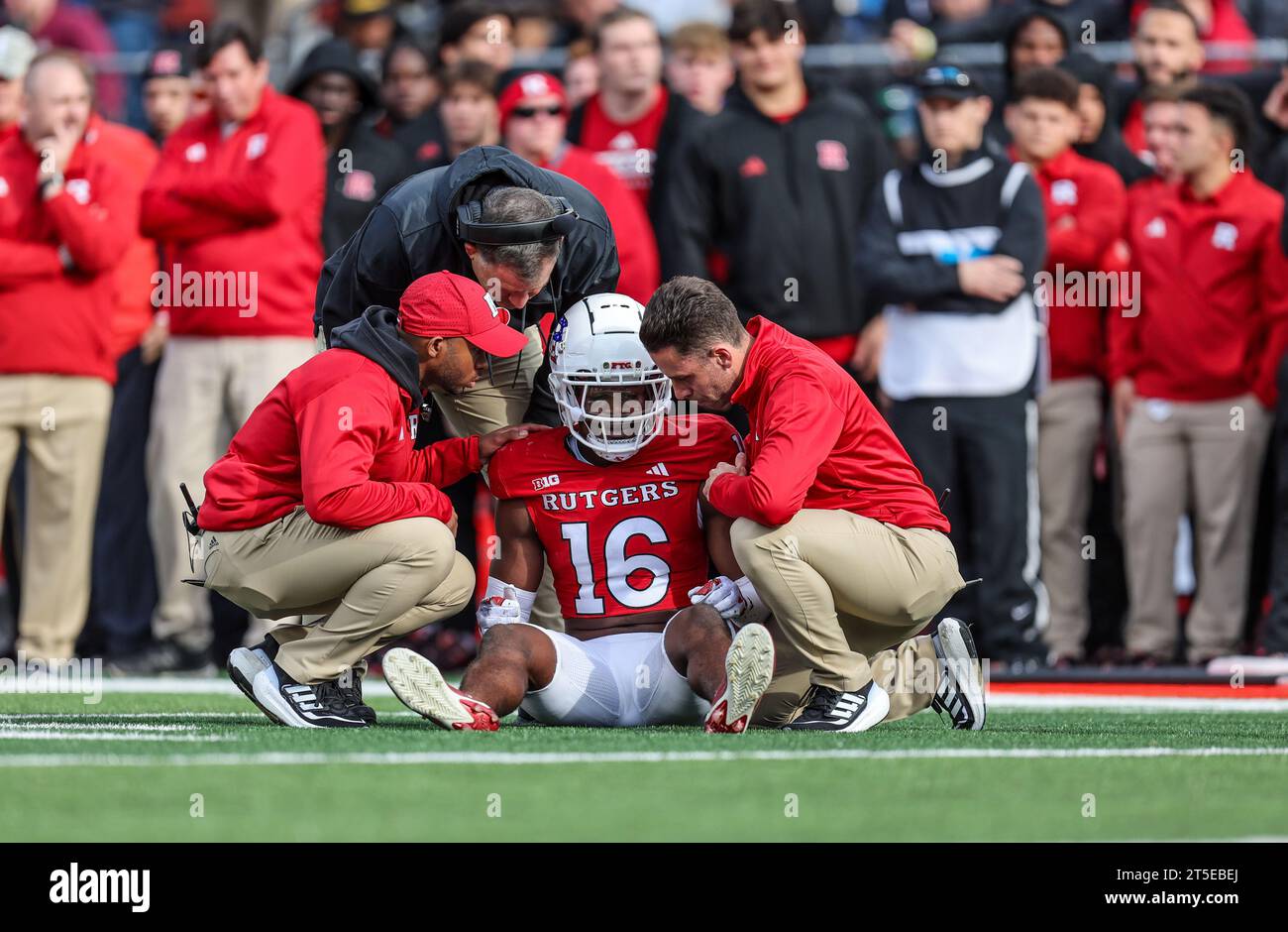Piscataway, NJ, USA. 4th Nov, 2023. Rutgers Scarlet Knights defensive ...