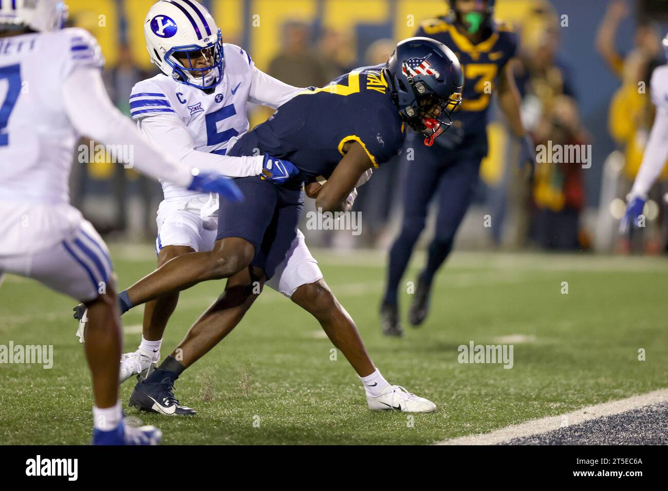 MORGANTOWN, WV - NOVEMBER 04: West Virginia Mountaineers wide receiver ...