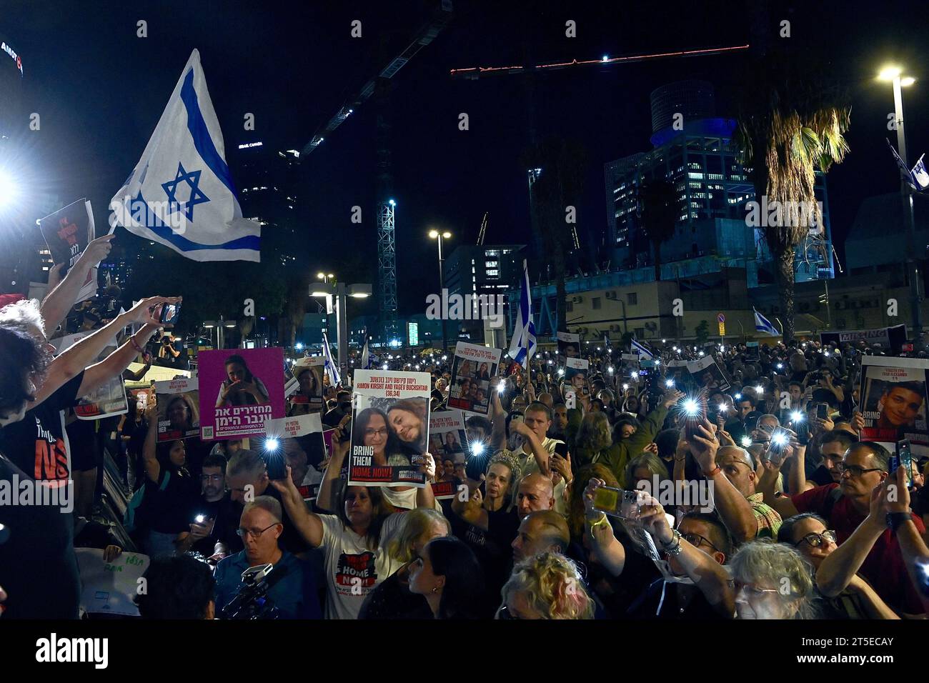 Tel Aviv, Israel. 4th November, 2023. Protest for the release of ...