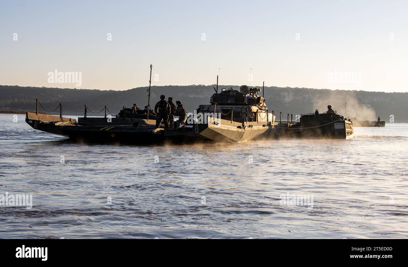 An M1 Abrams Main Battle Tank crosses Belton Lake on an Improved Ribbon ...