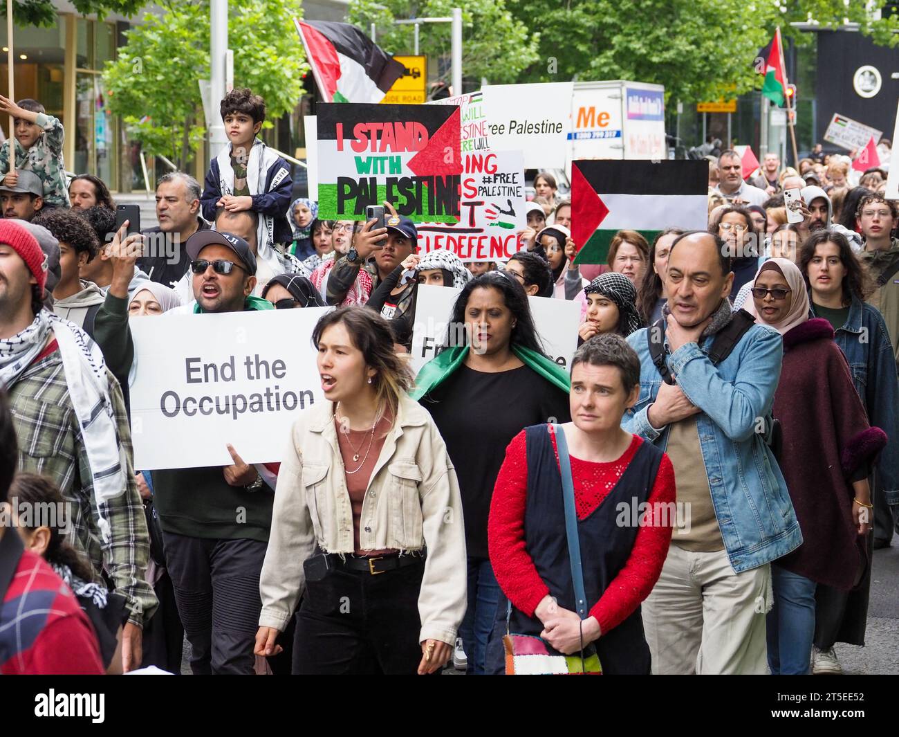 Ceasfire now hi-res stock photography and images - Alamy