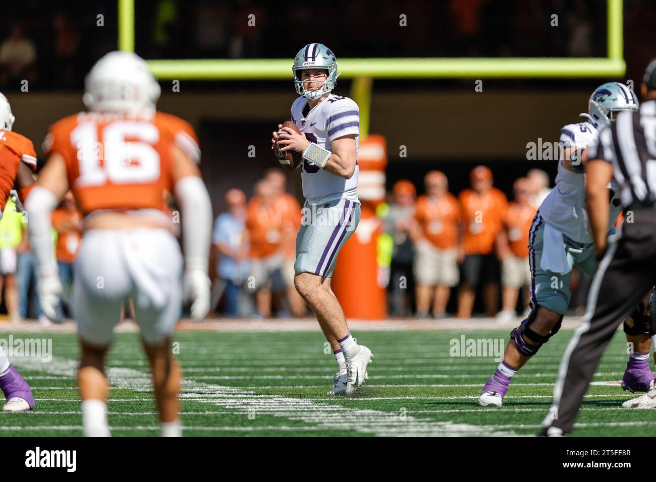AUSTIN, TX - NOVEMBER 04: Kansas State Wildcats quarterback Will Howard ...