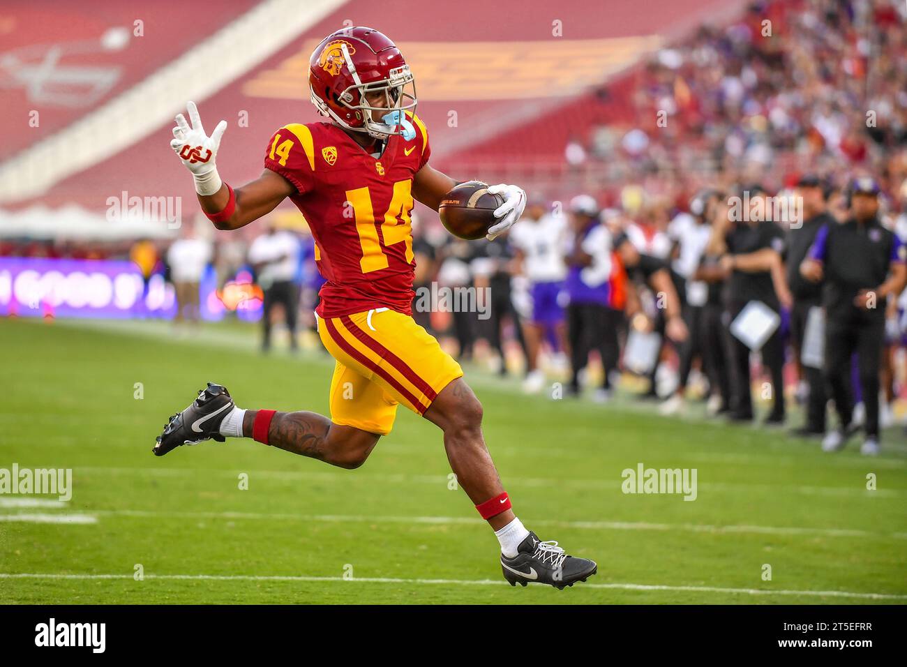 Los Angeles, CA. 4th Nov, 2023. USC Trojans wide receiver Raleek Brown ...