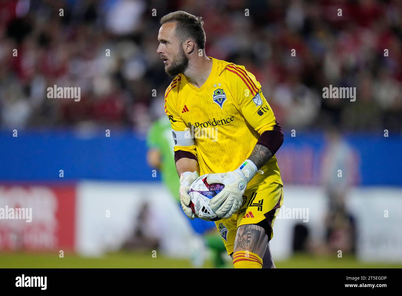 Seattle Sounders goalkeeper Stefan Frei looks to pass the ball against ...