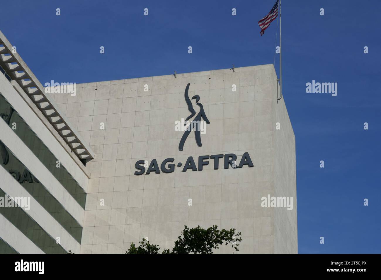 5757 wilshire blvd hi-res stock photography and images - Alamy